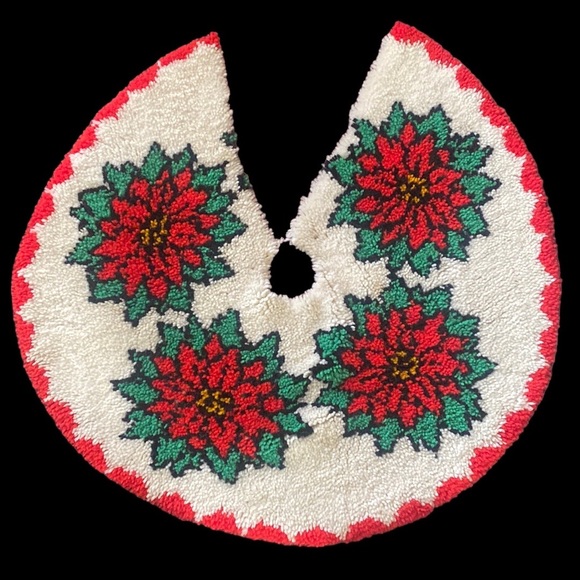 Holiday | Vintage Barilla Latch Hook Shag Rug Christmas Tree Skirt 37 ...